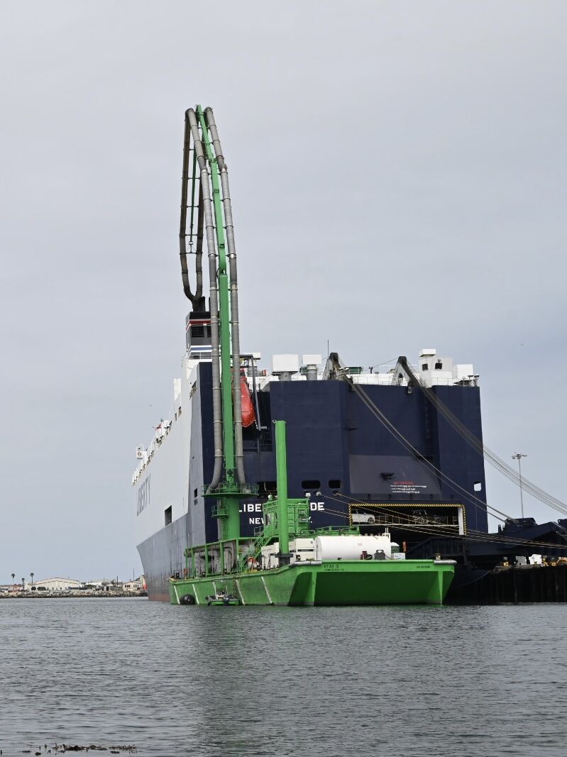 STAX at Port: Clean air barges now in use at Port of Hueneme | News ...