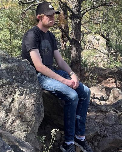 MINGUS UNION HIGH SCHOOL SENIOR SPOTLIGHTS | | verdenews.com