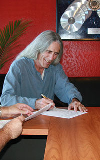 Bo Wilson to release new CD; signs deal with Tom Kat Records | Kudos ...