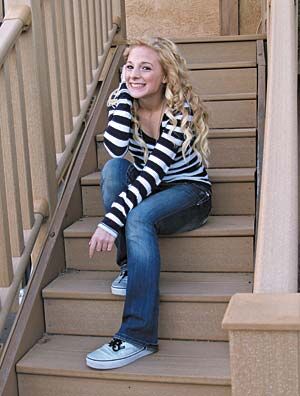 Danielle Glick shares 'The Moment' with first original musical recording | Music | verdenews.com