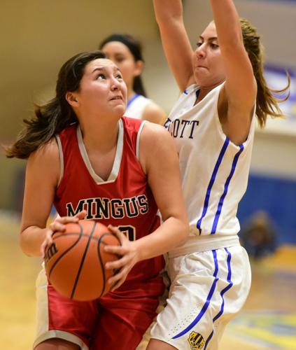 Mingus Union girls win at Prescott | Sports | verdenews.com