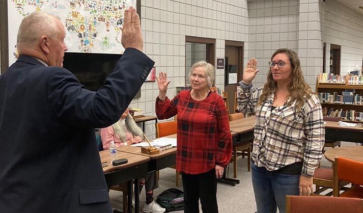 IN PHOTOS: CVUSD swears in new board members | News | verdenews.com