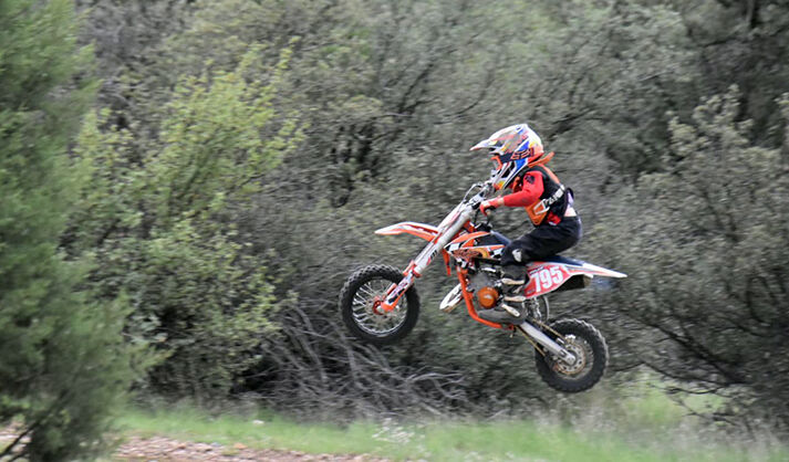 8-year-old motocross star makes his mark in Rimrock | Camp Verde Bugle ...