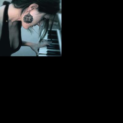 Award-winning Khani Cole performs with Rachel Eckroth at Soundbites ...