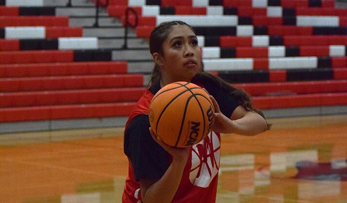 ATHLETE OF THE WEEK: Alice Kinsey | Features | verdenews.com