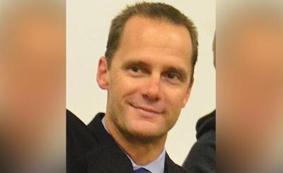 Police Chief Steve Gesell to be honored by Cottonwood-Oak Creek School ...