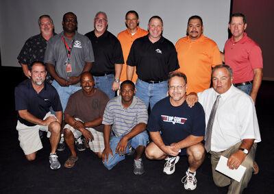 Legendary Arizona high school coach Bill Mitton honored with stadium ...