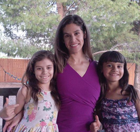 Mother/Daughter Look-Alike Contest | Photo Galleries | verdenews.com