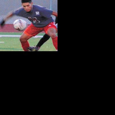 Mingus boys soccer gets one final tune -up before season | Sports ...