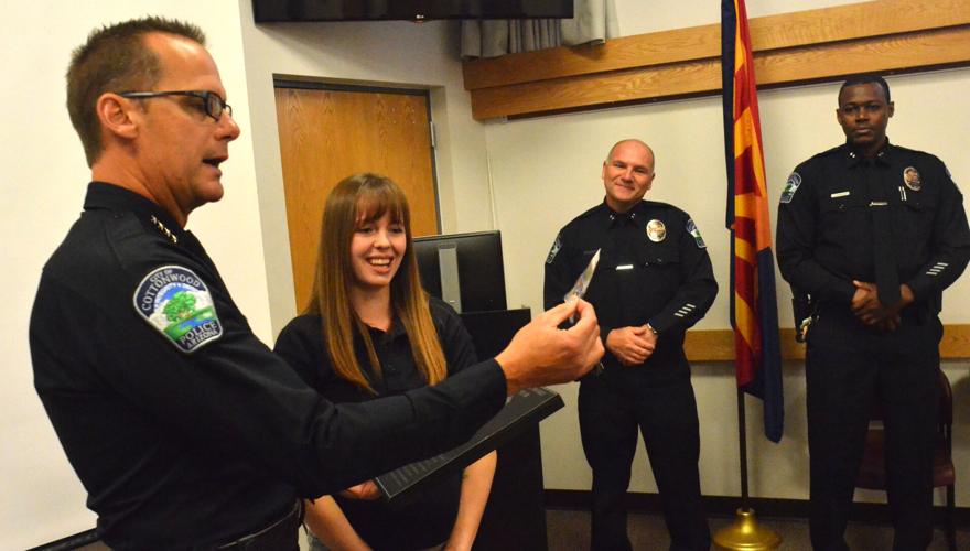 Christopher Dowell named Cottonwood Police Officer of the Year | | verdenews.com