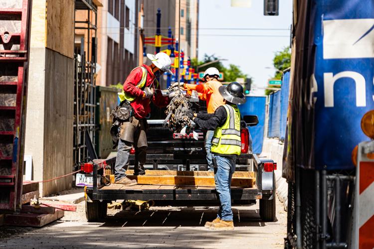 As Arizona swelters, workplace heat protections remain sparse with no ...