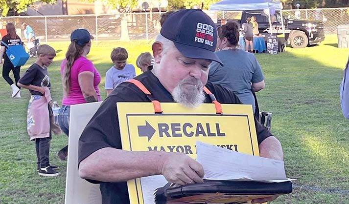 Recall petition filed against Mayor Elinski | News | verdenews.com