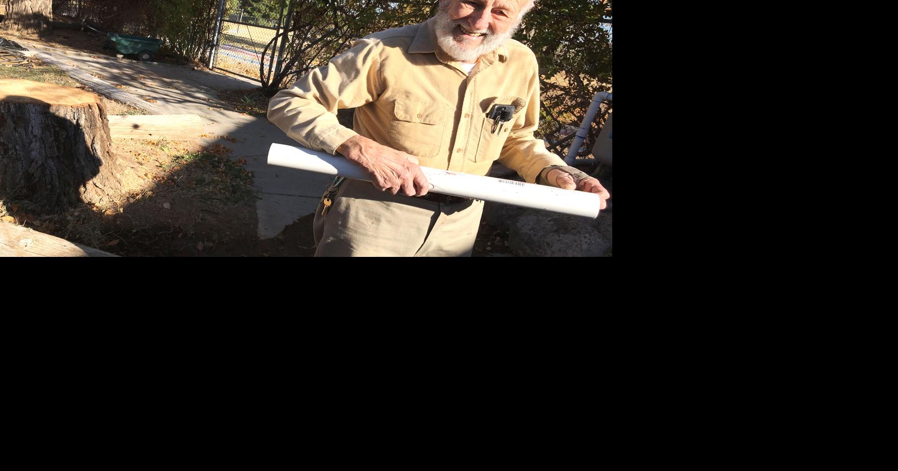 The purest of human pleasures: 90-year-old volunteer tends to garden at ...