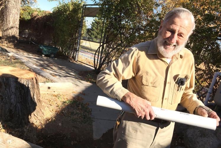 The purest of human pleasures: 90-year-old volunteer tends to garden at ...