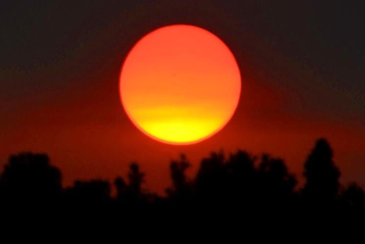 Red sun rises on Wednesday | Features | verdenews.com