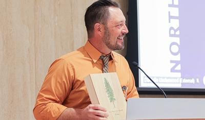 Elinski receives Champion Award | Features | verdenews.com