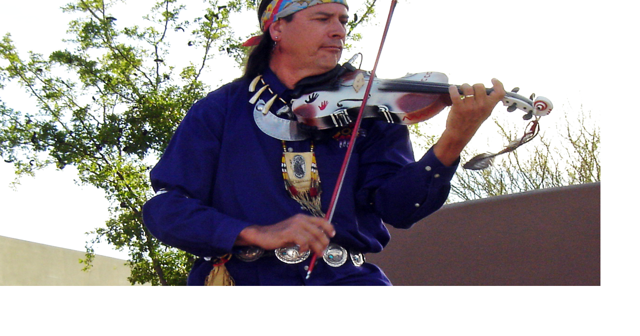 Arvel Bird kicks off performance series at Sedona Hub | Features ...