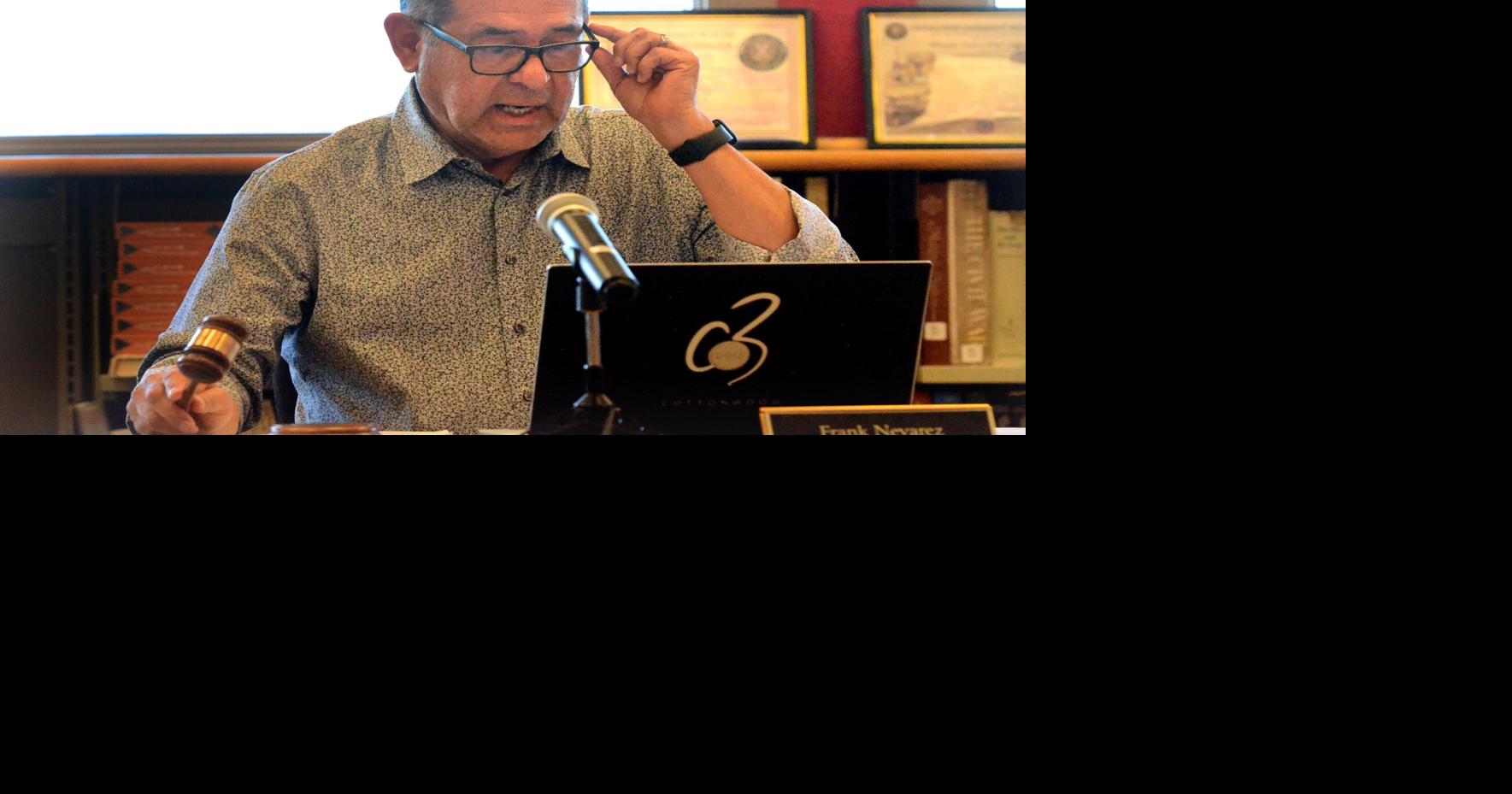 Naverez gets Mingus Board's gavel Thursday | News | verdenews.com