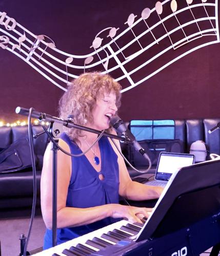 Shaeri Richards sings the blues at Vino Di Sedona | Nightlife ...