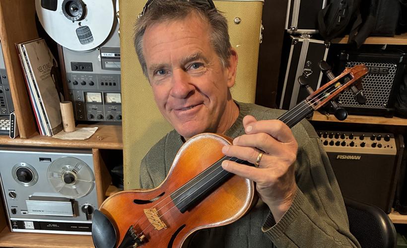 ‘In the Living Room Music Series’ features Gary Simpkins, Tony Cook and ...