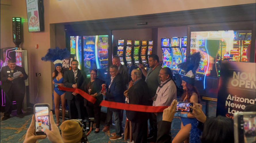 Cliff Castle Casino unveils new smoke-friendly gaming parlor with state ...