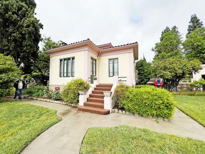 The Arts: New season for Italian cuisine, language at Murer House ...
