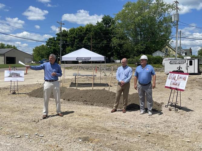 VCNB breaks ground for new bank building | News | vintonjacksoncourier.com