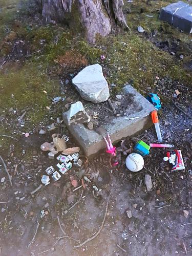 Moonville cemetery vandalized | News | vintonjacksoncourier.com