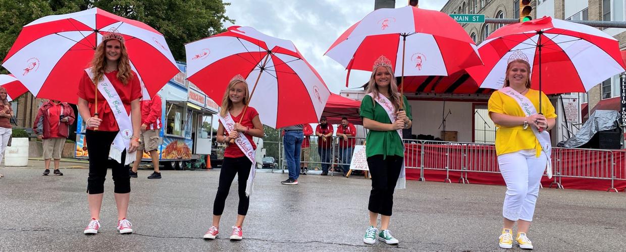 Apple Festival Royalty made their rounds | News | vintonjacksoncourier.com