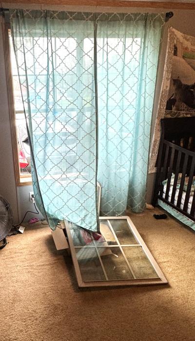 Deer bolts through bedroom window | News | vintonjacksoncourier.com