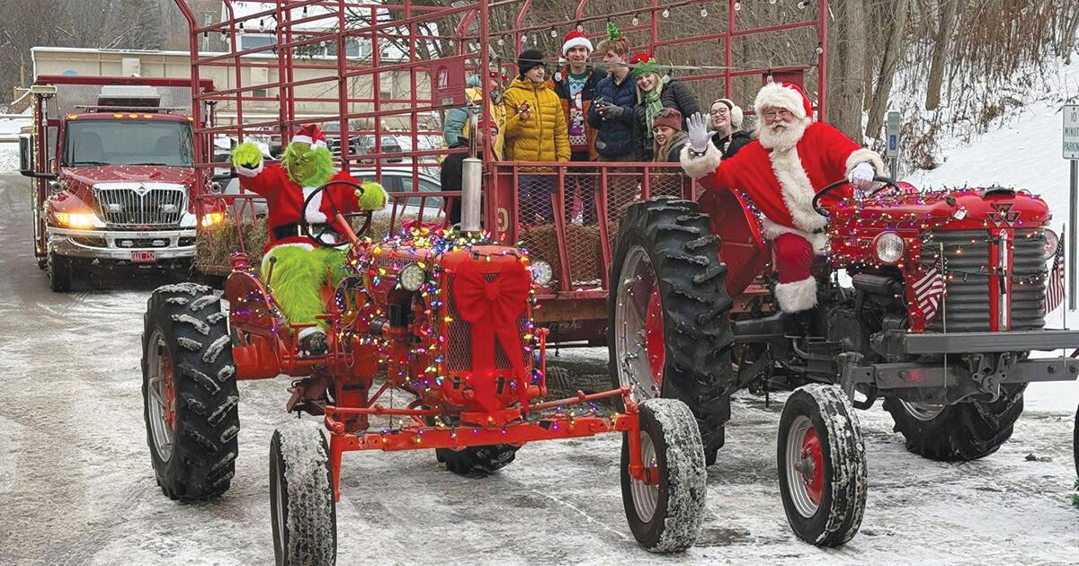 20th holiday celebration: Johnson Jubilee lights up village | Local ...