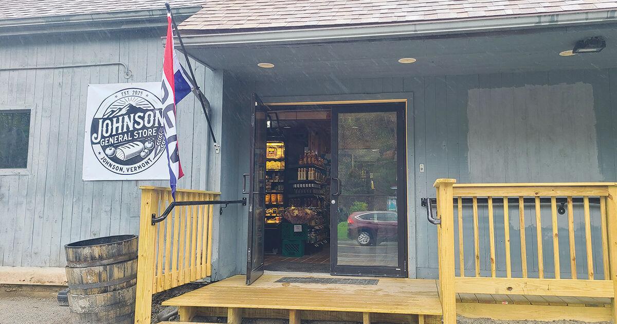Johnson market offers free food during shutdown | Local News | vtcng.com