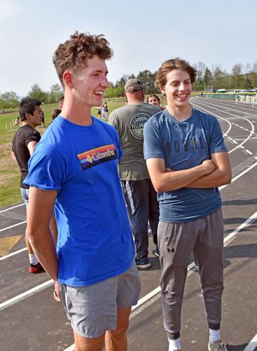 Wolves pack the track with huge roster of kids | Sports | vtcng.com