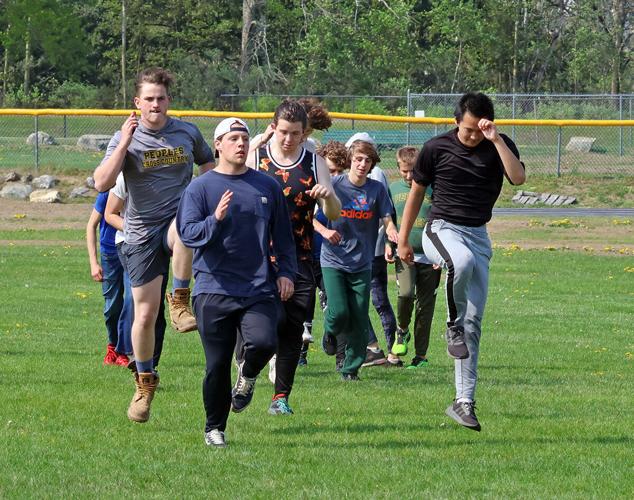 Wolves pack the track with huge roster of kids | Sports | vtcng.com