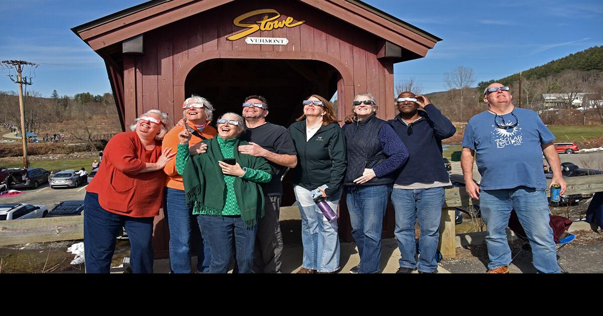 Awe, romance and traffic mark Stowe eclipse | Local News | vtcng.com