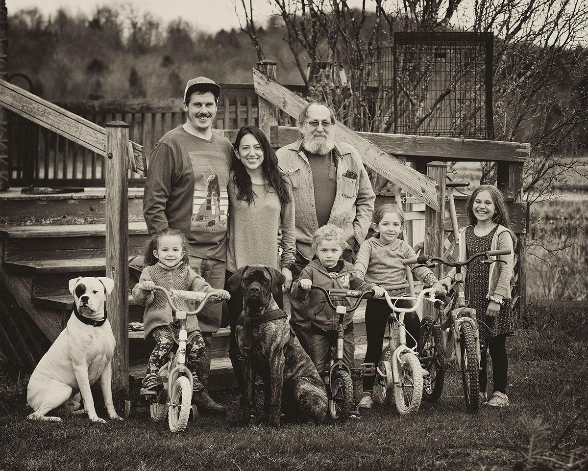 Miles of smiles: Photographer Jay Kennedy collects front porch ...