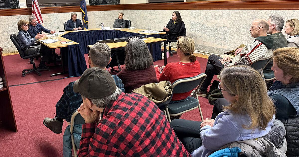 Selectboard candidates spar over key Stowe issues at debate | Local ...