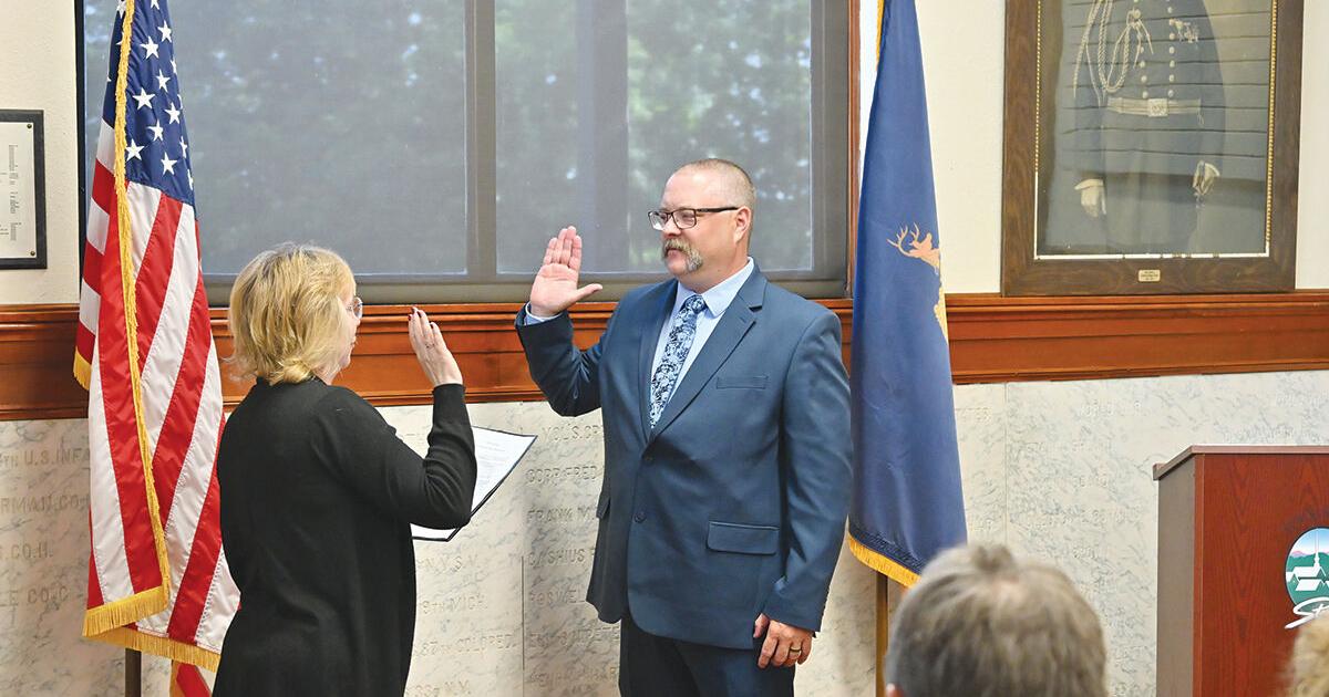 New Stowe fire chief sworn in | Local News | vtcng.com