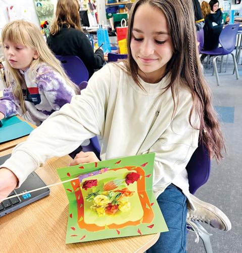 Students get crafty with puppet pop-ups | Community | vtcng.com