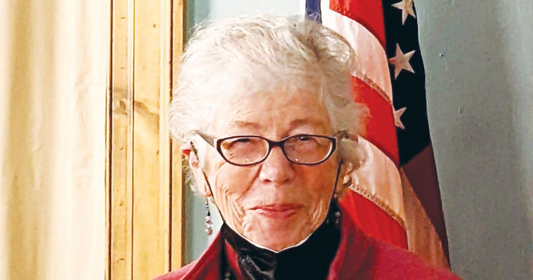 Rosalyn Graham receives Colleen Haag award | Local News | vtcng.com