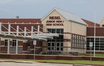 Mart PD to provide officer for Riesel schools under pact