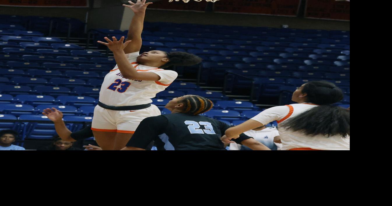 MCC women capture 14th straight win; Highlanders fall