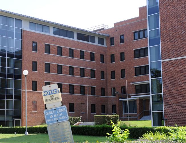 Developer plans veteran transition center in Marlin's former VA hospital