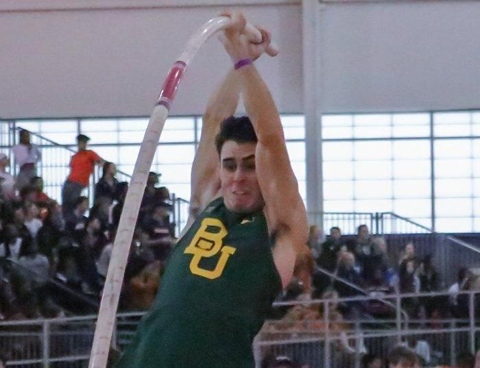 Baylor's Conacher wins pole vault title at Clemson meet