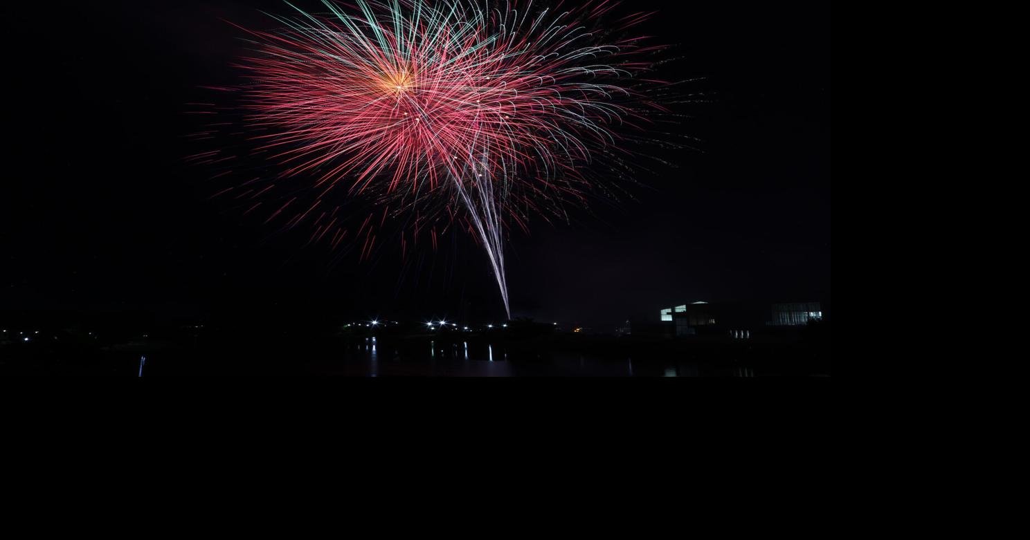 PHOTOS — Fireworks and Fourth on the Brazos in Waco
