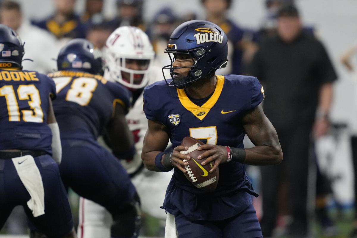 Former Toledo quarterback Dequan Finn announces commitment to Baylor