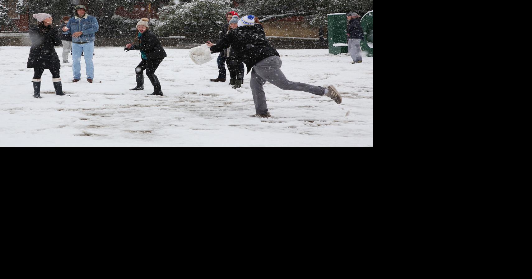 Waco gets heaviest snow in decades as schools, Cameron Park close
