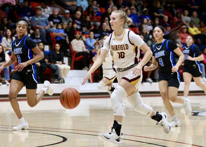 Fairfield nips Rice in rematch of last year's regional final, 62-60
