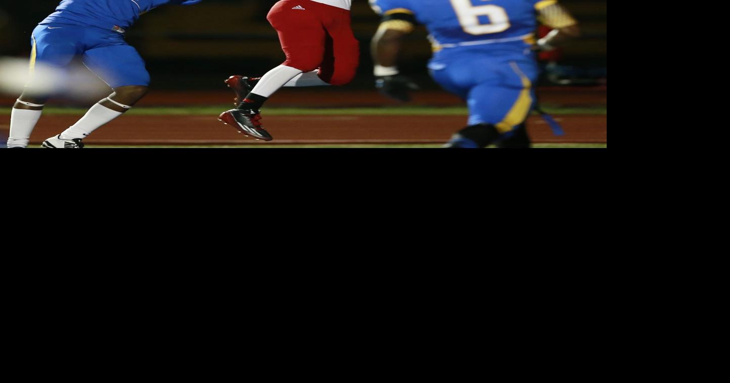 Lorena finds win column, beats La Vega 35-28