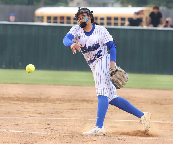 Quiet confidence, loud results blaze Robinson Rockets' trail